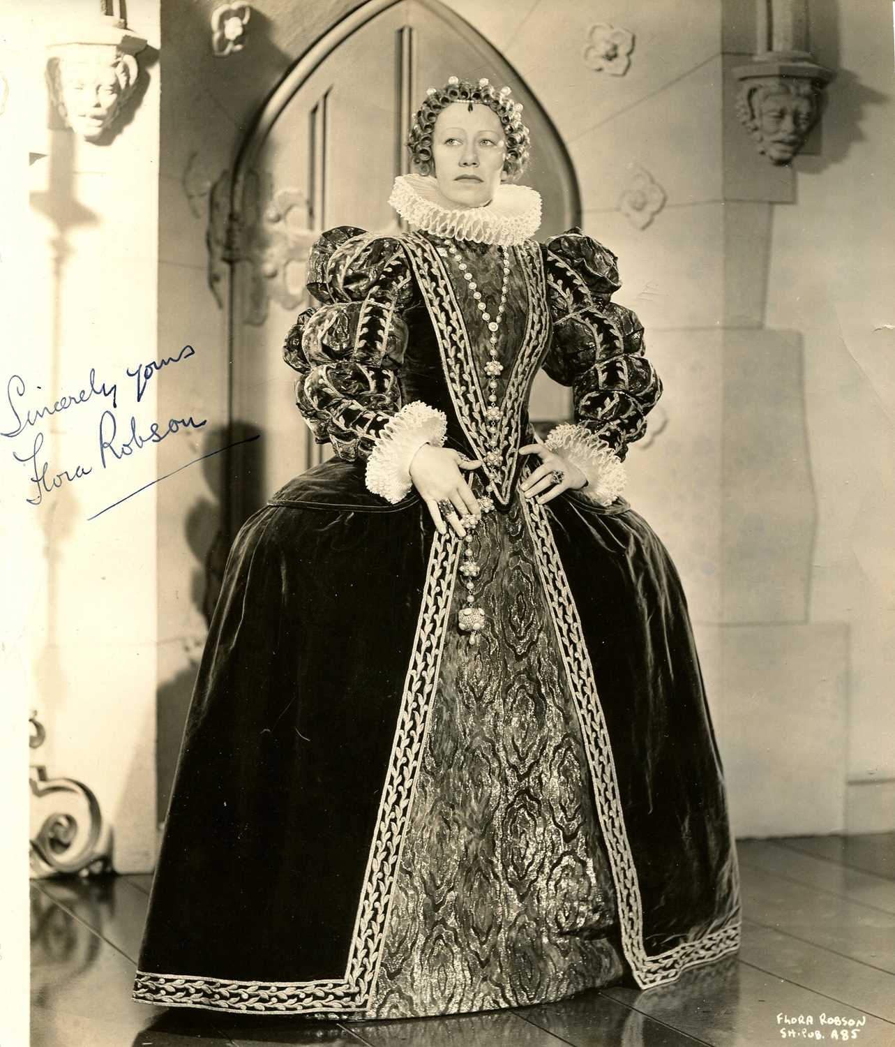Lot 176 - ENGLISH ACTRESSES: (x3)