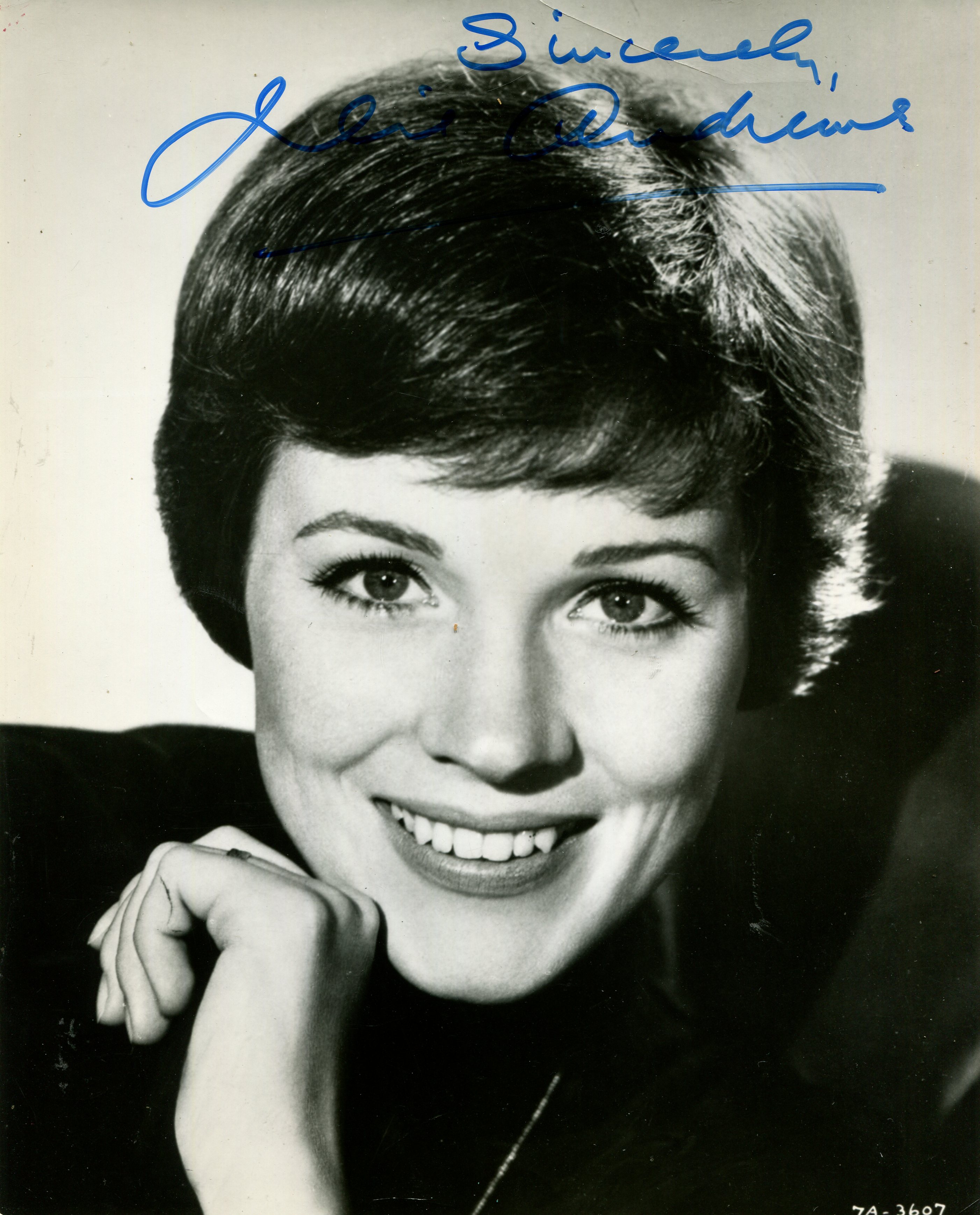 Lot 235 - VICTOR/VICTORIA: